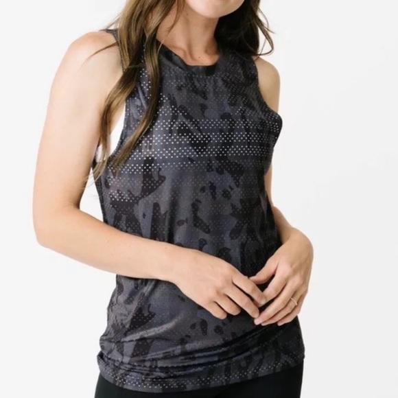 ZYIA | Tops | Zyia Active Black Camo Chill Tank Top Perforated Mesh ...